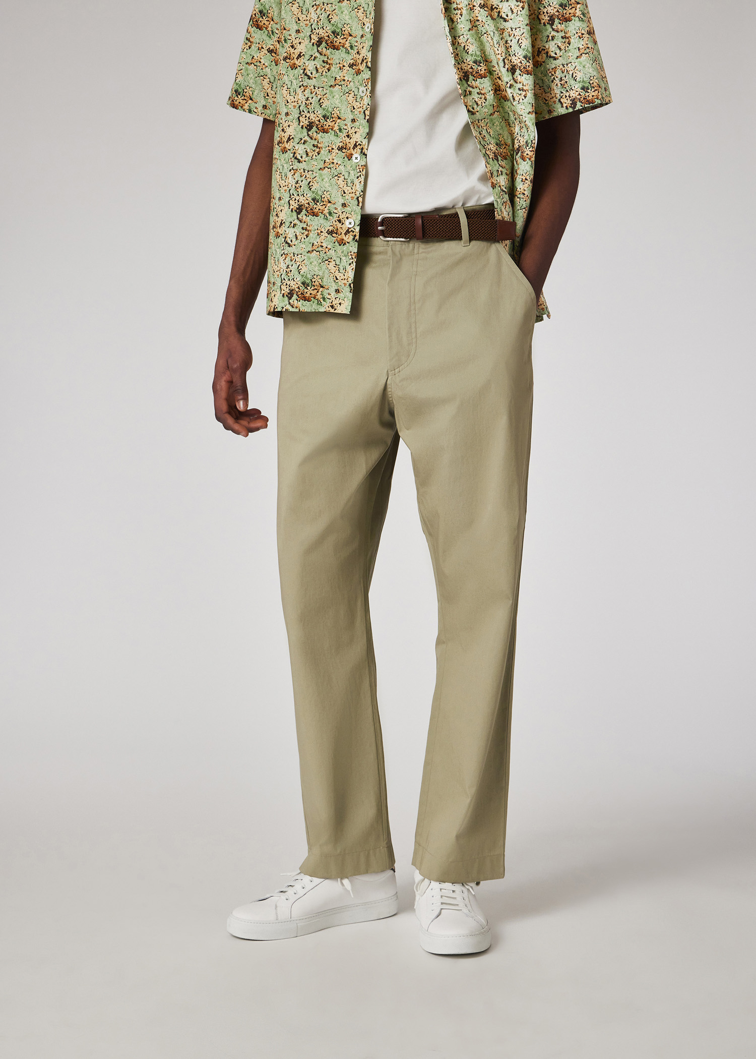 Men's Light Khaki Double-Face Elastic-Back Chinos